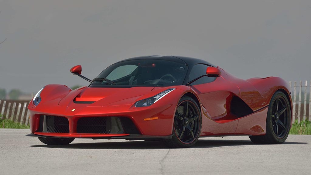 Top Driving Ferraris • STATE OF SPEED